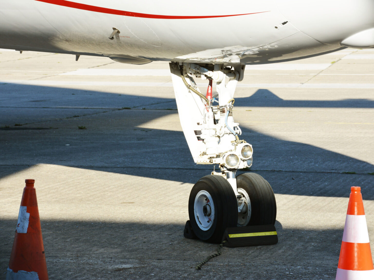 Holland Aviation - Airport, Heliport & Helideck Equipment
